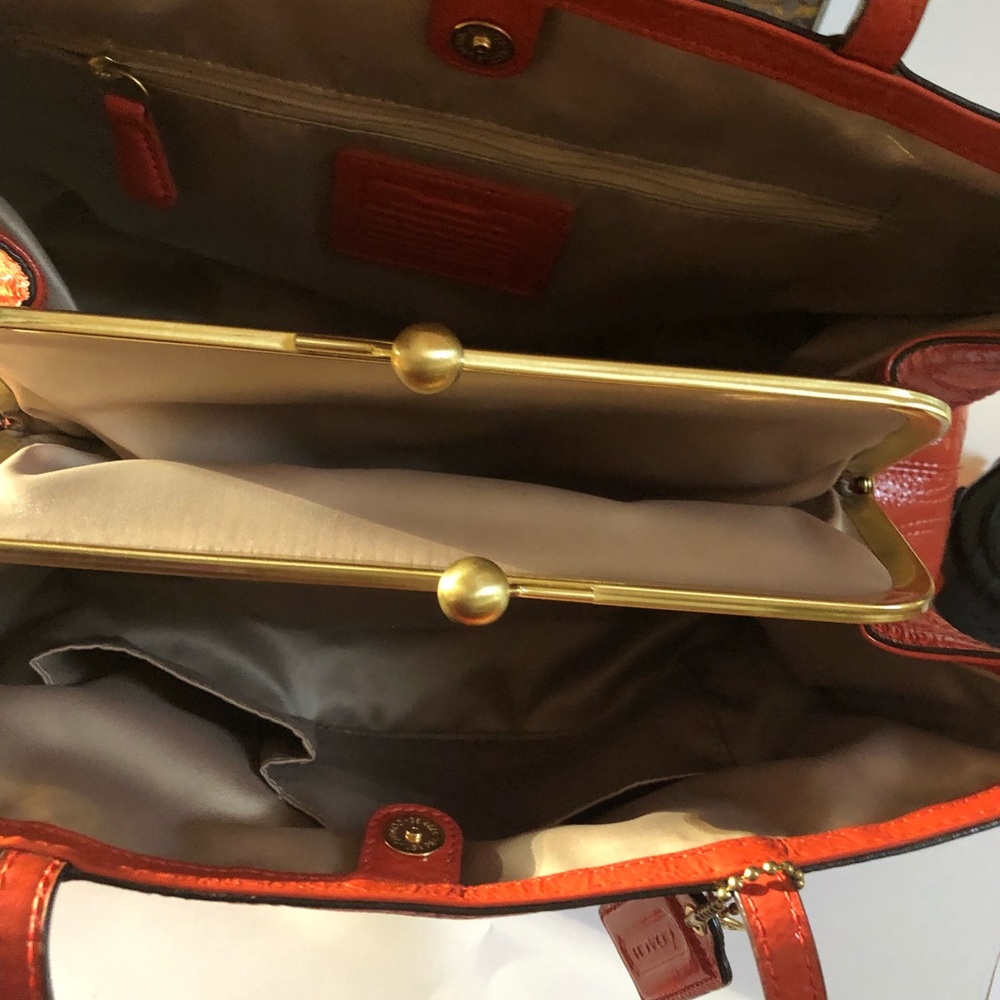 Coach Signature Patent Leather Kiss Lock Tote - Gem